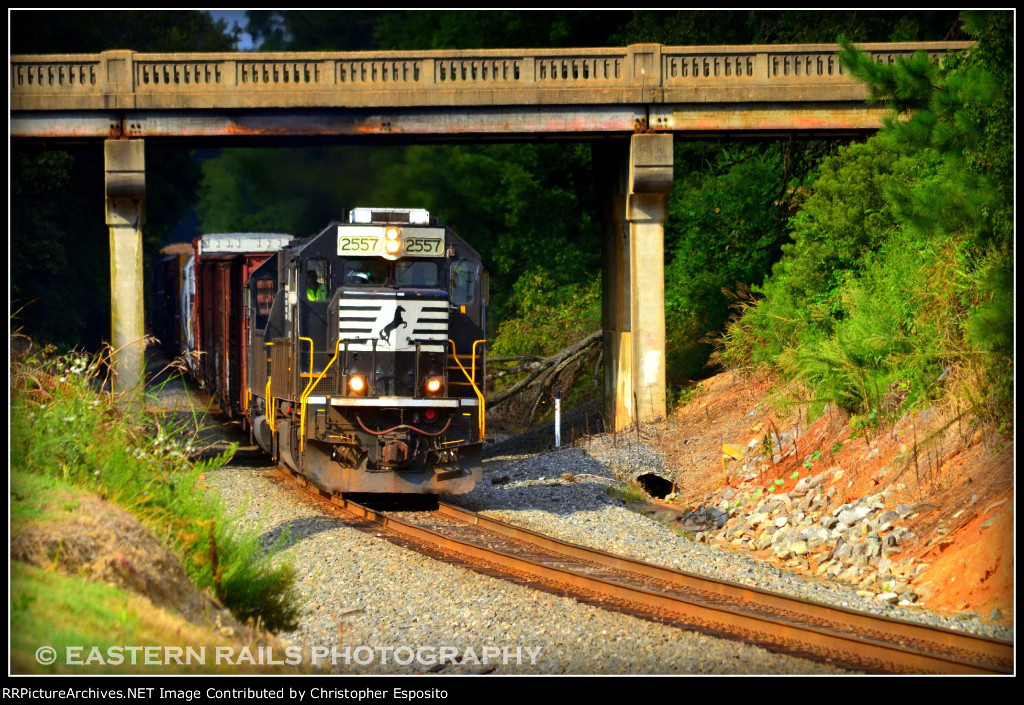 NS SD70 2557 leads 337